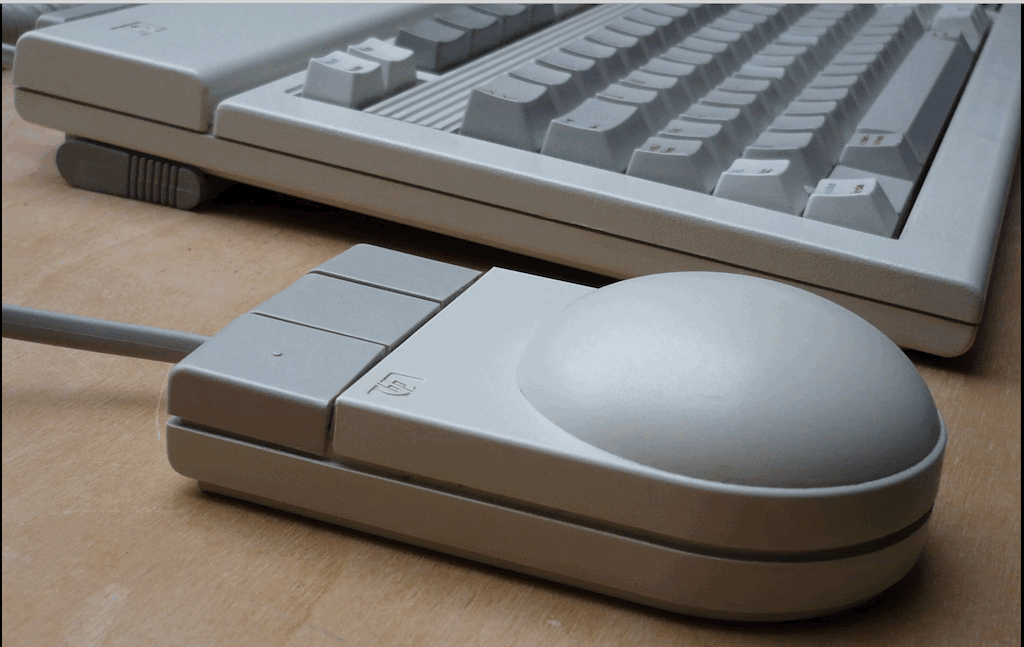 Topic: The three-button mouse: the reality, the legend and the Mac ...