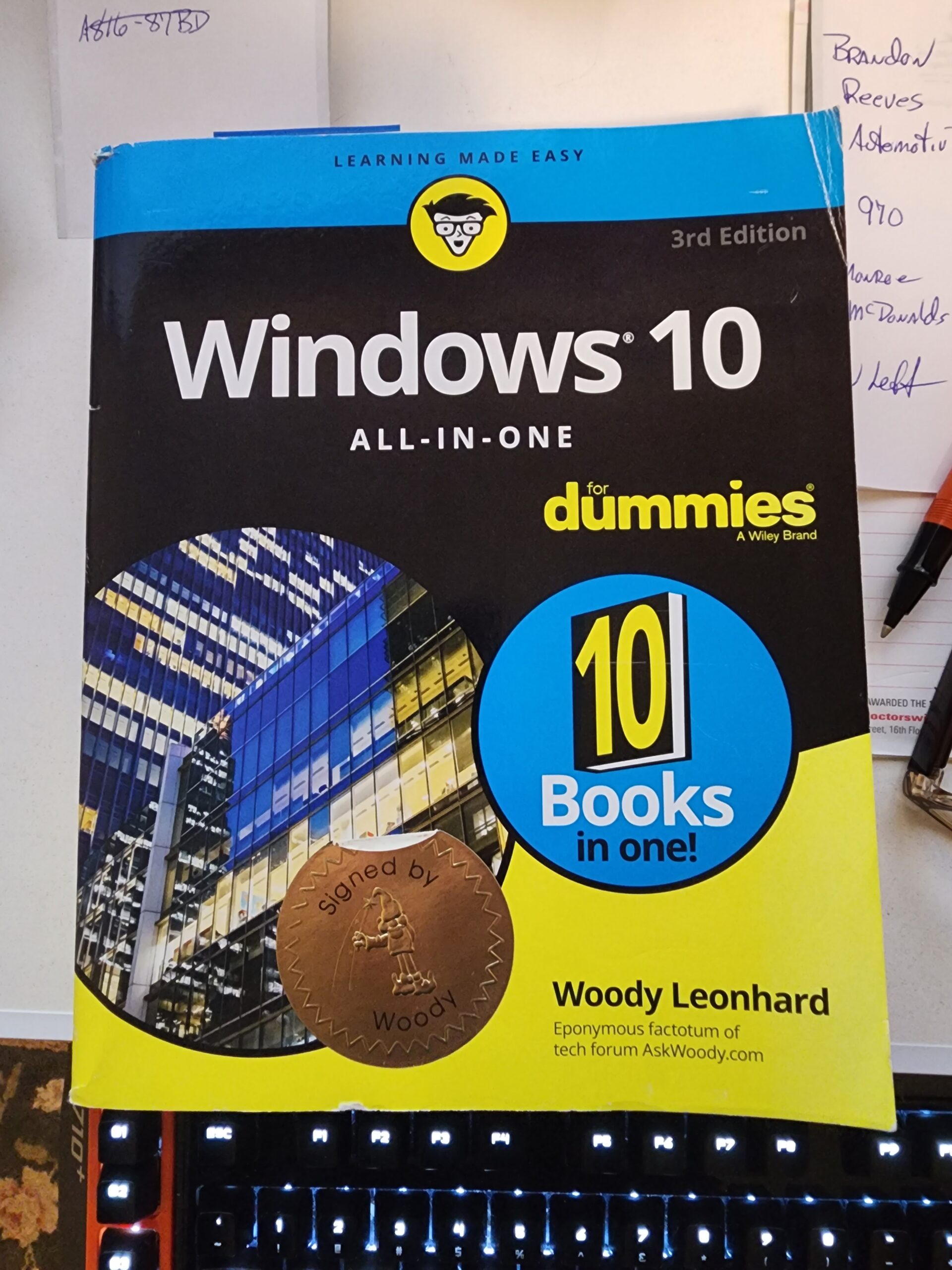 Topic: Windows 10 book – like “The Mother of All Windows 98 Books ...