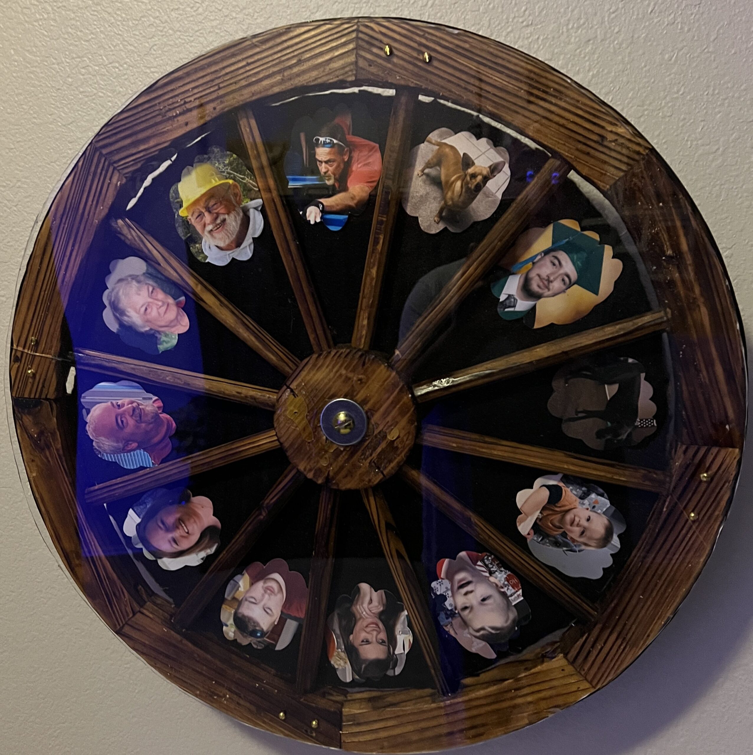 Topic: Photo Wheel @ AskWoody